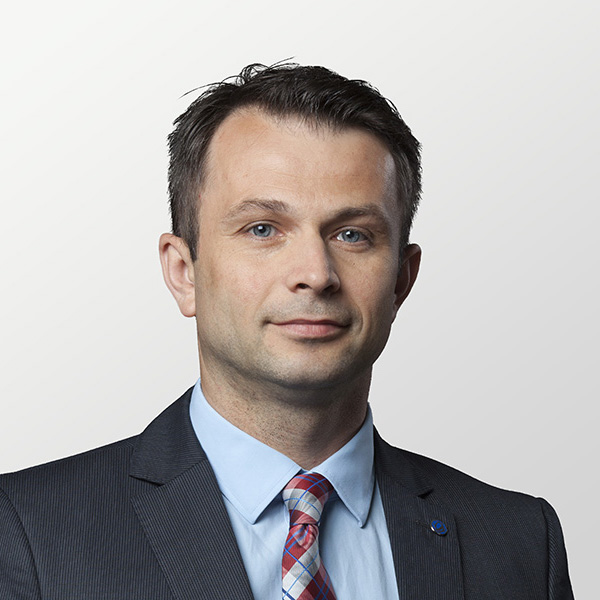 Lukas Jatta | Miebach Consulting